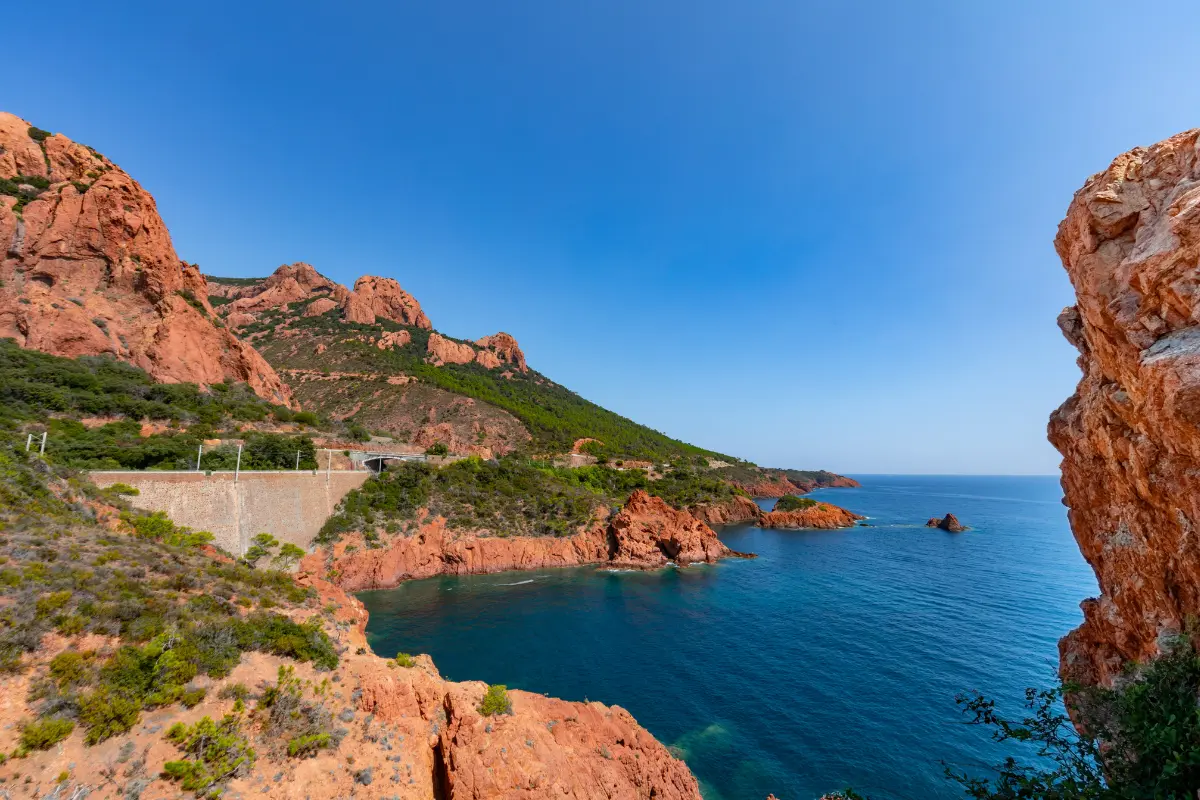 Top 10 des plus beaux villages à visiter autour de Saint-Raphaël ...